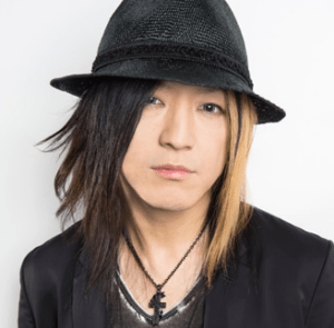 HISASHI(ひさし)の髪型歴史!人気の髪色は青?作り方は?